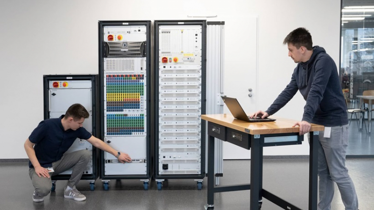 comemso - BMS tester with Battery Cell Simulator (BMS-Hil)